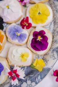 Spring Bouquet of Biscuits – The Londoner